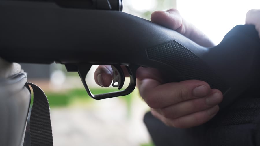 Trigger Finger Placement [HuntStand Pro Tips] - HuntStand