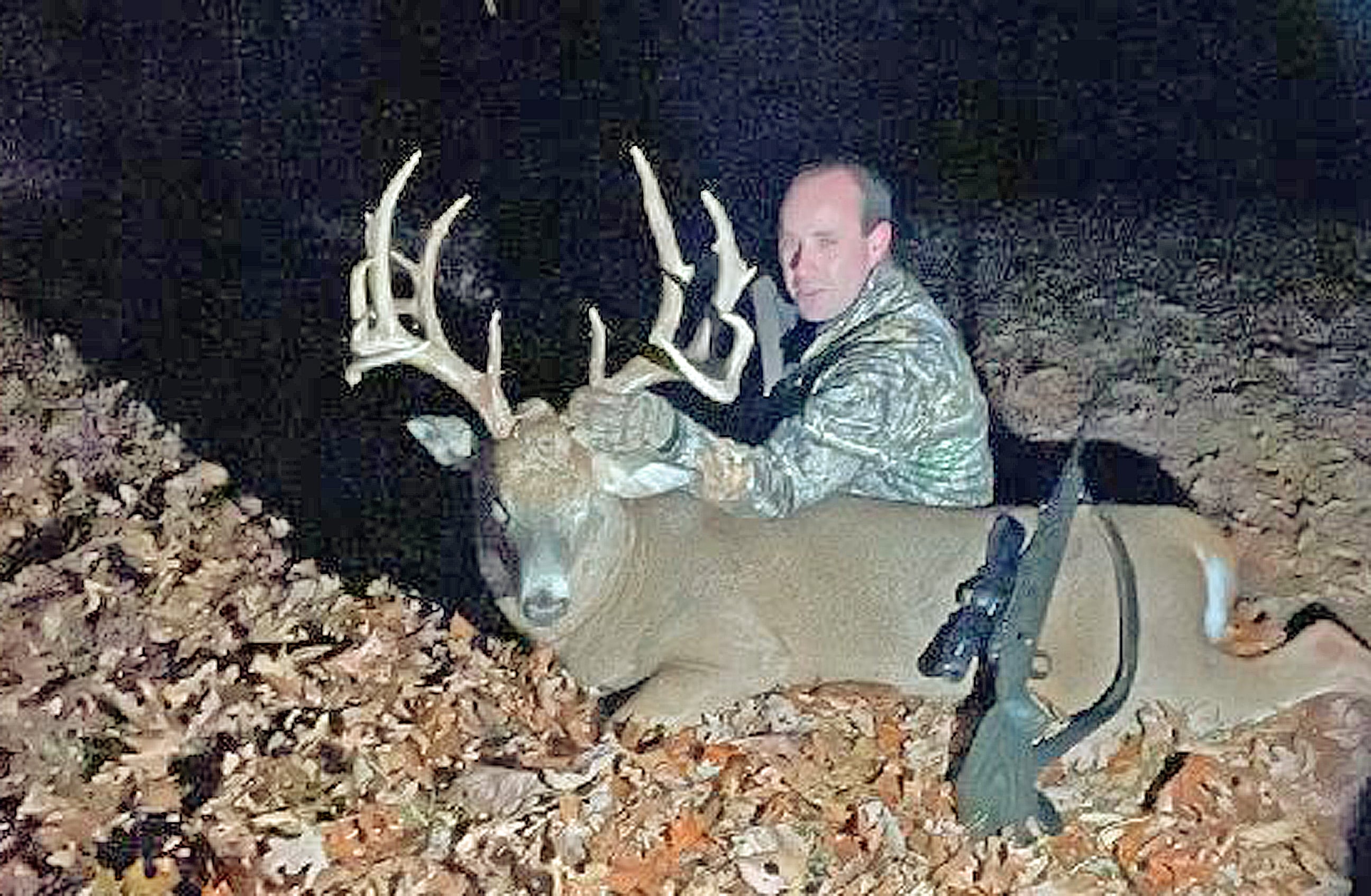 HuntStand Leads Way to 'Buck of Lifetime' [Big Buck ALERT] - HuntStand