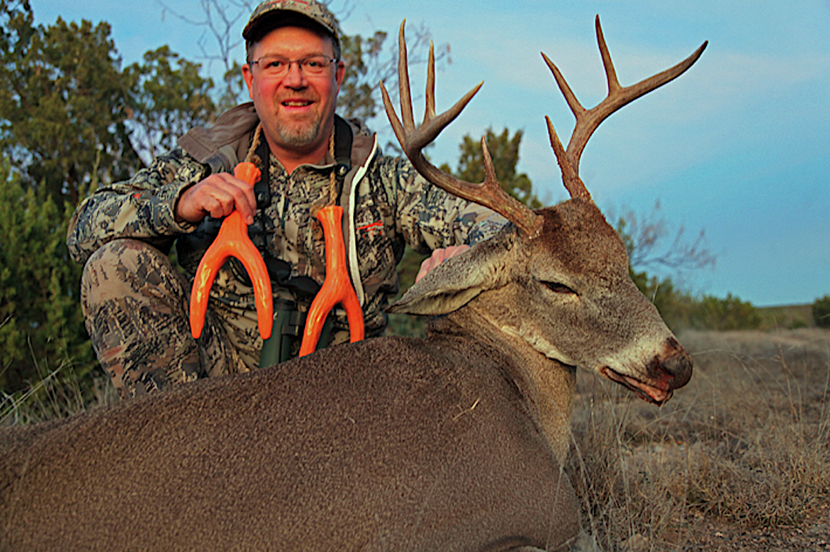 10 Deer Rattling Myths Hunters Should Know About - HuntStand