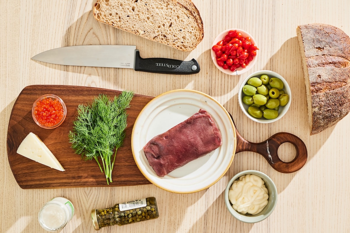 Recipe: Venison Carpaccio Toast - HuntStand