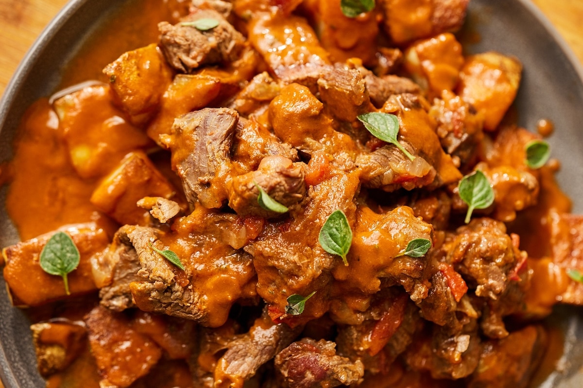 Recipe: Loaded Venison Fries with Bravas Sauce - HuntStand