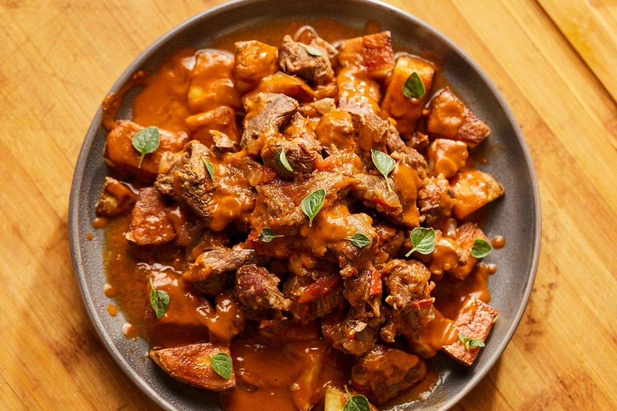 Recipe: Loaded Venison Fries with Bravas Sauce - HuntStand