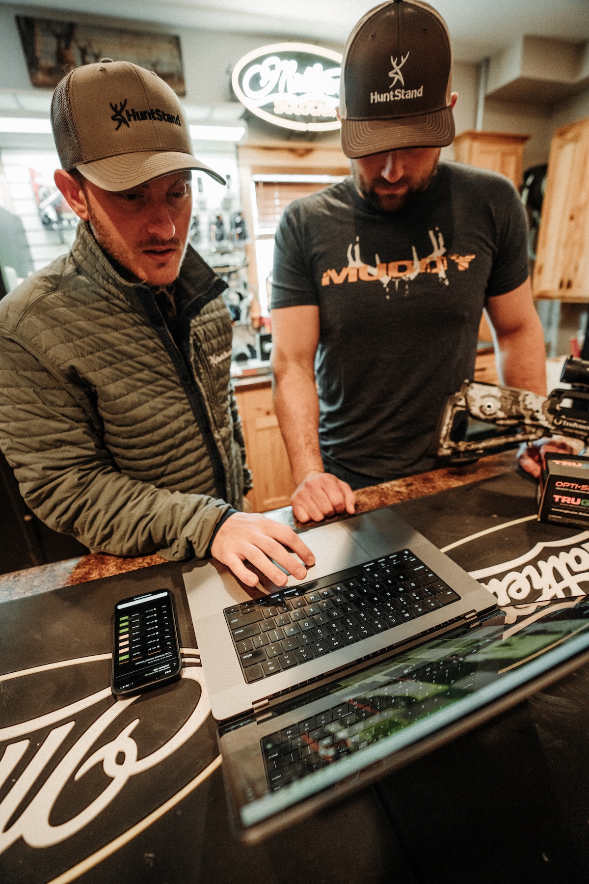 How to Grunt and Rattle in Deer - HuntStand